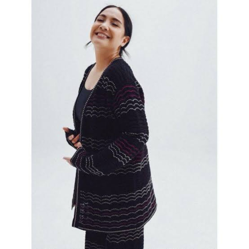 Jual Duma x nagita slavina - rami cardigan in black fuchsia outerwear ...