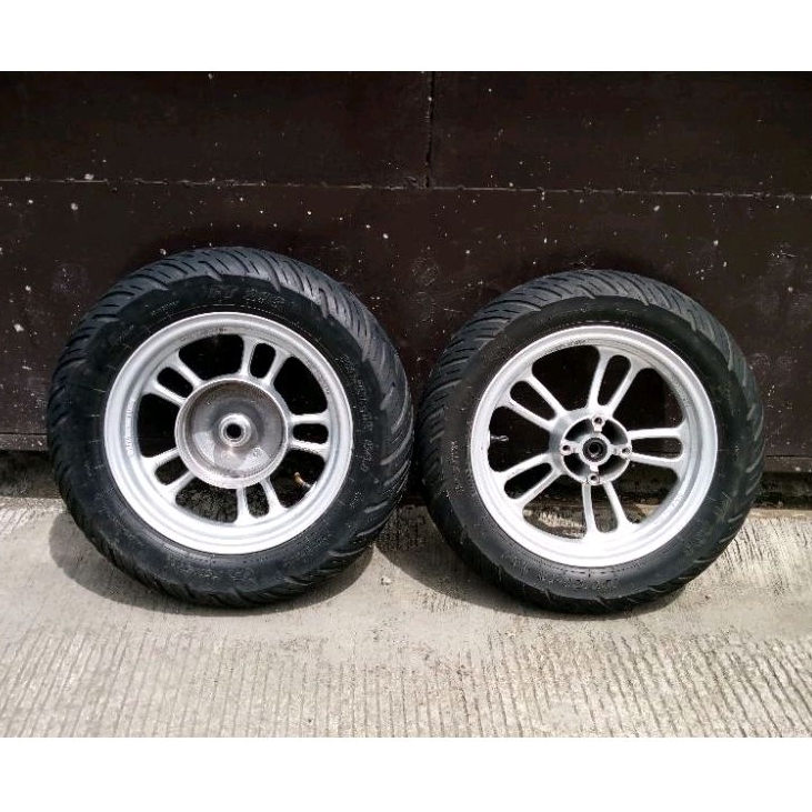 Jual Velg + ban Scopy new 2020-2024 original copotan | Shopee Indonesia