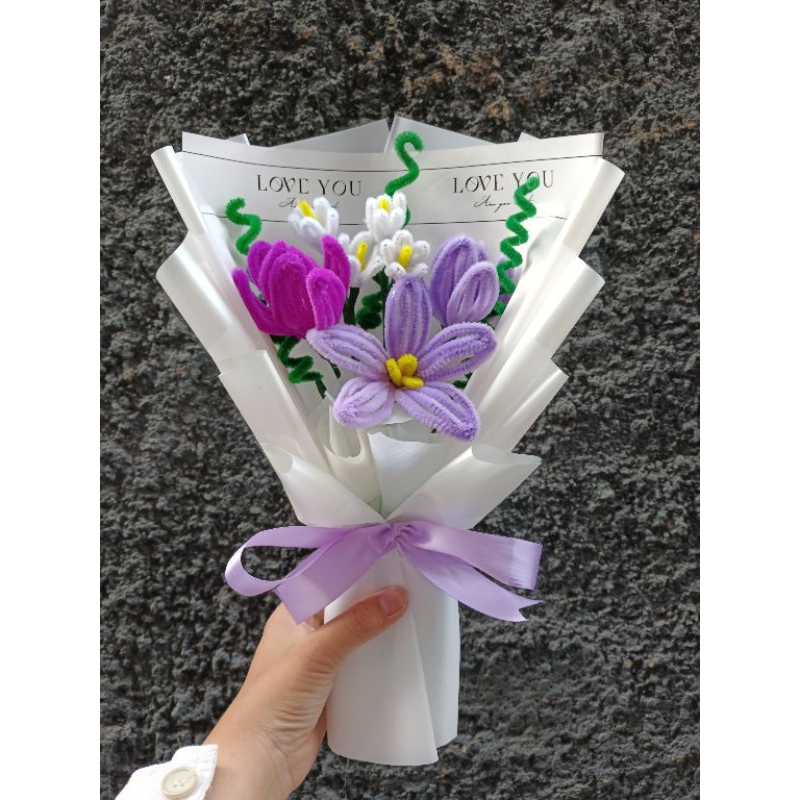 Jual Violet Pipe Cleaner Flower Bouquet / Bucket Kawat Bulu / Buket ...
