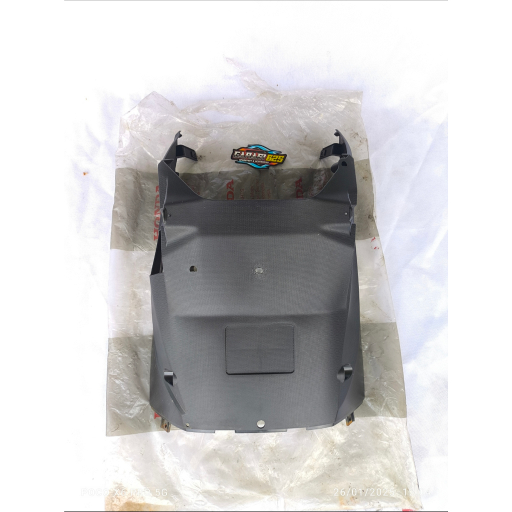 Jual 6434A-KZR-600ZB cover under assy dek kolong bawah vario 125 old fi original AHM | Shopee ...