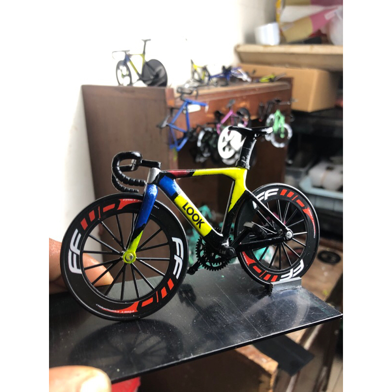 Jual miniatur fixie model LOOK miniatures minibike sesuai di gambar ...