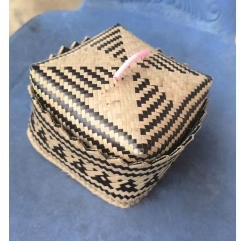 Jual Anyaman bambu / tepak bambu / besek (motif) | Shopee Indonesia