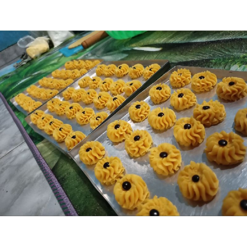 Jual kue kering rose semprit premium 600ml | Shopee Indonesia