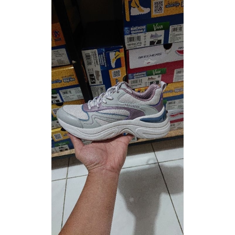 Jual sepatu original obralan mall dijamin ORI BNIB | Shopee Indonesia