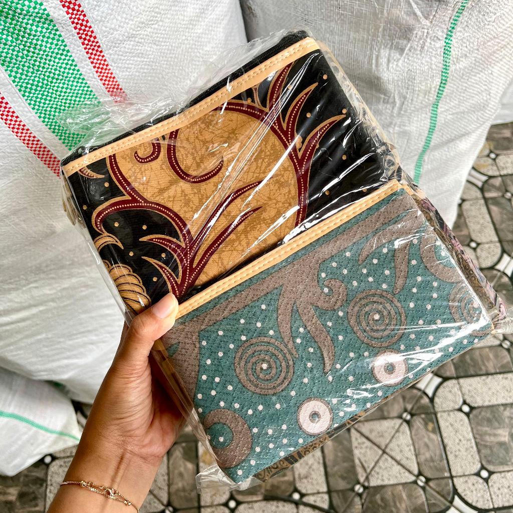 Jual PAKET 100pcs dompet pouch batik khas jogja 12x19cm | Shopee Indonesia