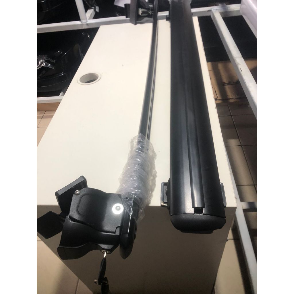 Jual Crossbar design thule Roof Rack Jepit Body Mobil - Roof Rack ...