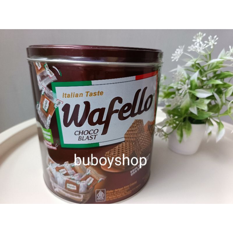 Jual WAFELLO Wafer Kaleng Chocoblast 234gr / Butter Caramel 228gr ...