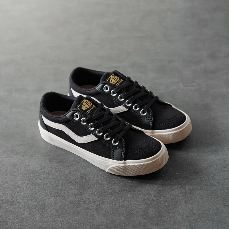 Jual VENTELA Sepatu Ventela Republic Black Natural Low Original Made In Indonesia | Shopee Indonesia