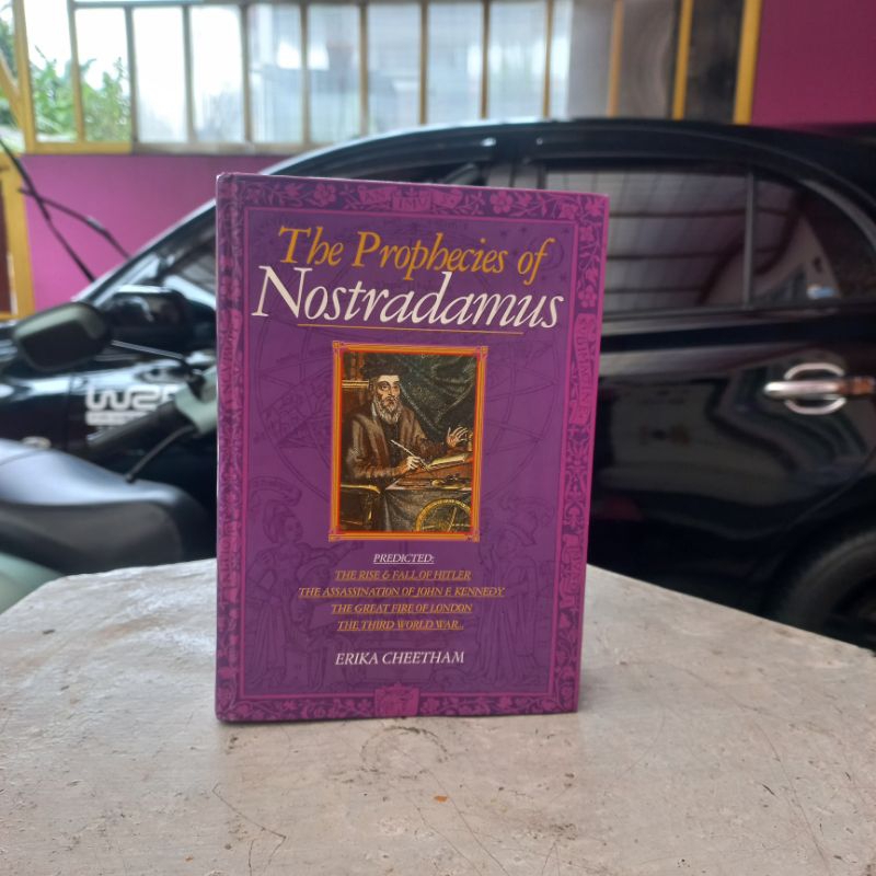 Jual Buku the prophecies of nostradamus | Shopee Indonesia