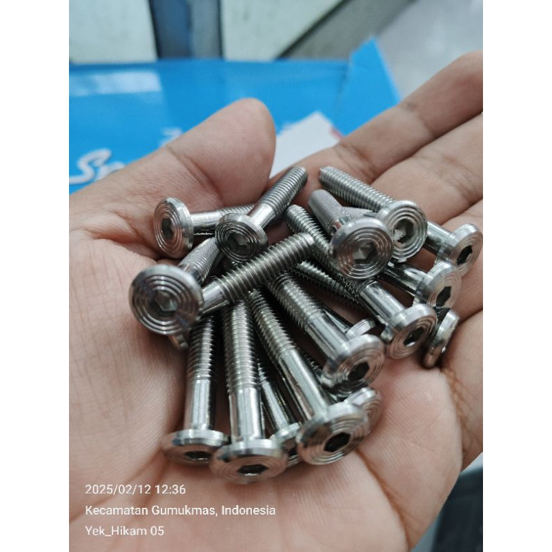 Jual baut stainless anti karat bak kanan kiri CB Tiger | Shopee Indonesia