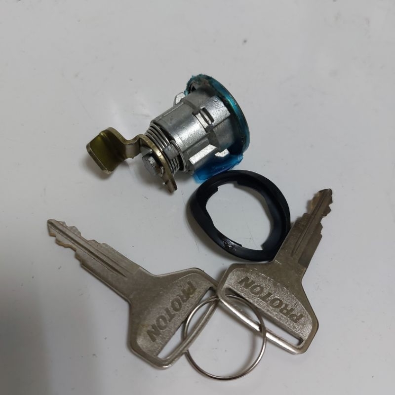 Jual KUNCI DAUN TANGKI DAIHATSU ESPASS S91 DOOR KEY TANK CAP S91 ...