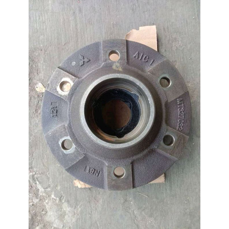 Jual jual Nap Roda depan Mitsubishi PS 100 engkel barang masih bagus ...