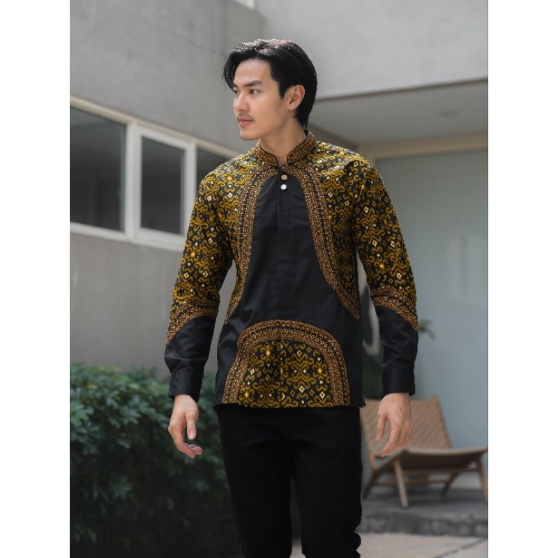Jual Kemeja Batik-Bordir Pria NUC.ID Tama 01 (Hitam-Gold) | Shopee ...
