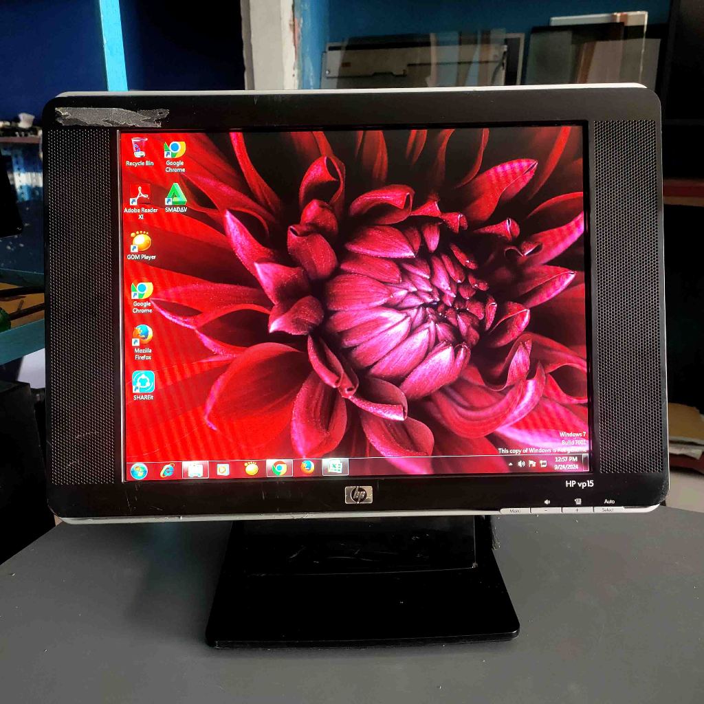 Jual Monitor Komputer Lcd Merk Hp Ukuran Layar 16 Inch Kondisi Normal ...