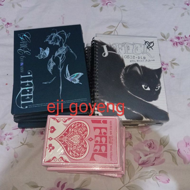 Jual Set 3 album Gidle I feel Queencard Miyeon Minnie Soyeon Yuqi ...