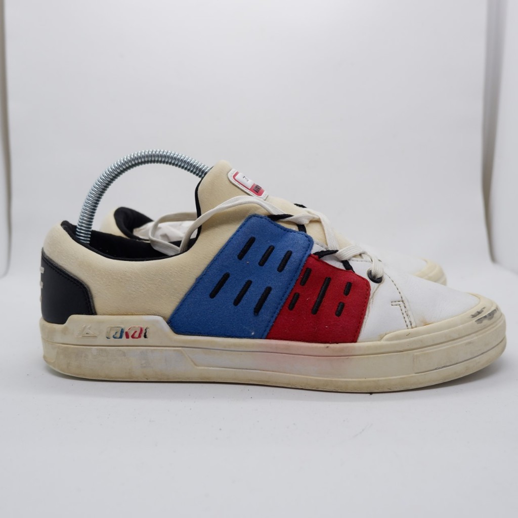 Jual SEPATU BEKAS / SECOND SIZE 42 585 LAKAI KOR X USA | Shopee Indonesia