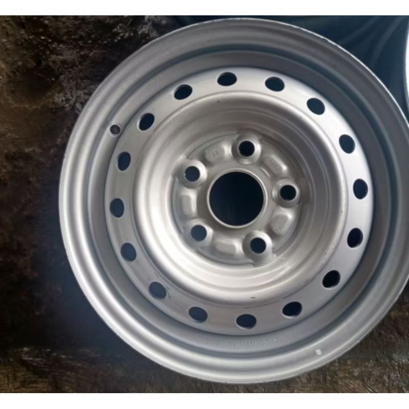 Jual 4 velg kaleng R14 pcd 5x 114 apv innova grandmax megacarry ...