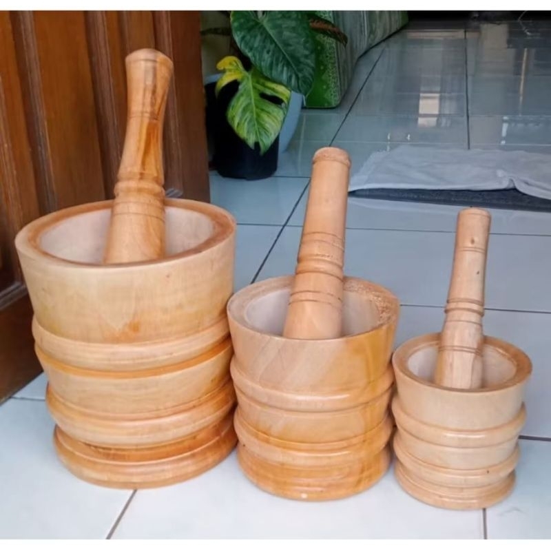 Jual Lumpang kayu besar dan kecil dan tumbukan ulu / penumbuk ...