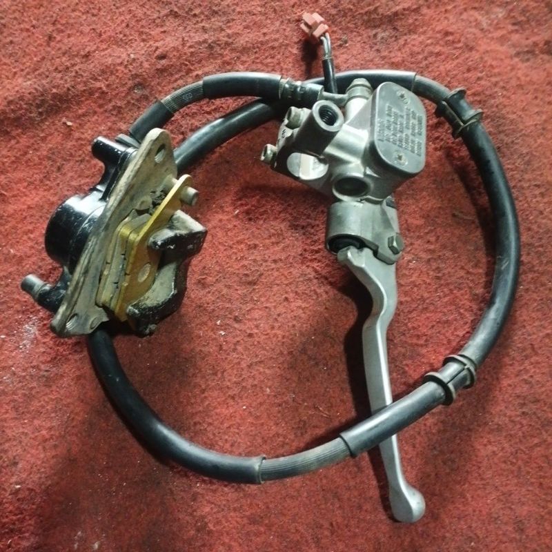 Jual master rem+ kaliper depan+slang rem depan.yamaha Mio j Mio seporty ...