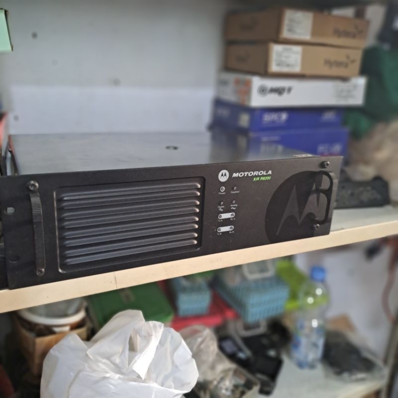 Jual Repeater Motorola Xir R8200 Uhf1 403 Mhz Digital Analog Baru ...