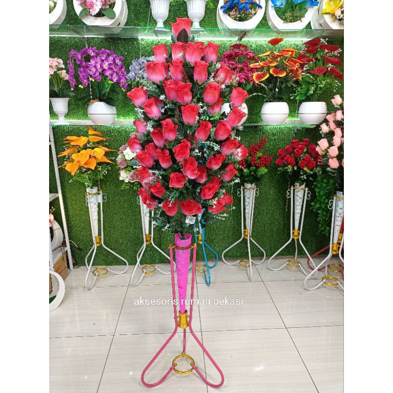 Jual BUNGA SUDUT MAWAR KUNCUP ARTIFICIAL ISI 60 KUNTUM DENGAN POT ...