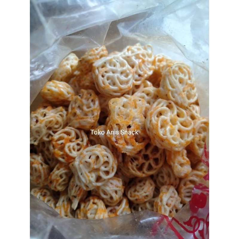 Jual Krupuk seblak Rafael pedas Asin Tidak alot dan renyah 1kg | Shopee ...