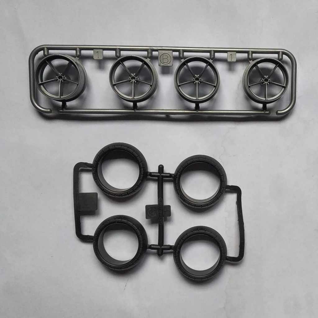 Jual Tamiya Ban & Velg Large Loose Kit Dash Emperor Black Special ...