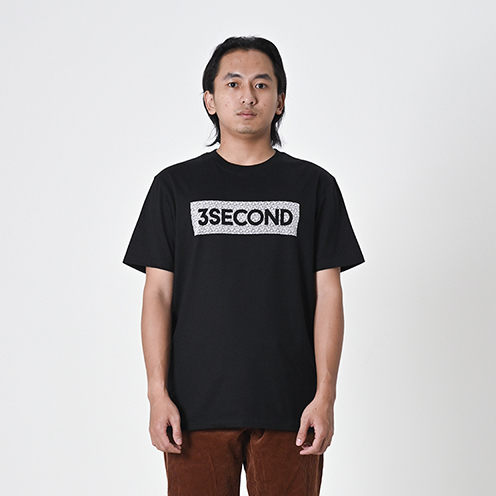 Jual 3Second Kaos Pria Lengan Pendek Box Logotyphe Simple Katun Extra ...