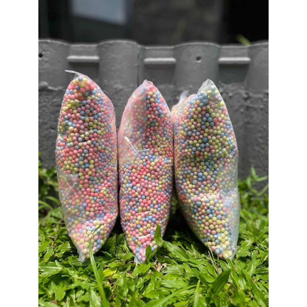 Jual Butiran Styrofoam gabus Warna Warni isi 10 gelas Aqua termurah ...