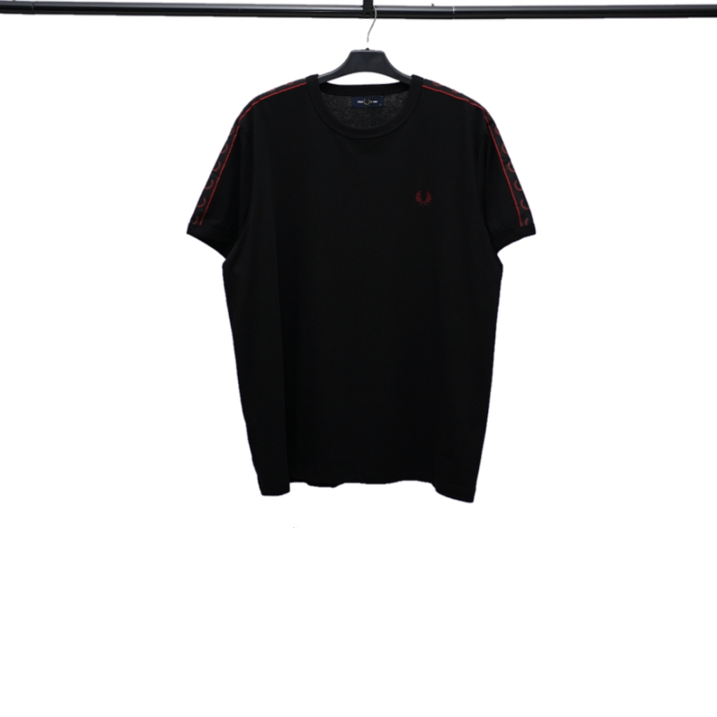 Jual FRED PERRY Black Shoulder Red Logo Tshirt Authentic / Kaos Branded ...