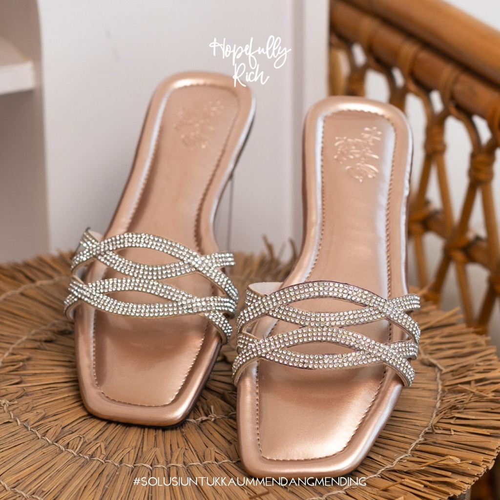 Jual Hopefully Rich 012 Sendal Flat Slip Simple Party | Shopee Indonesia