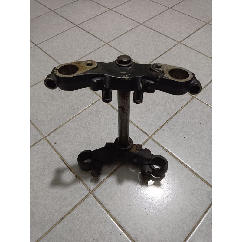 Jual T segitiga atas bawah suzuki rgr 150 rgr150 original copotan ...