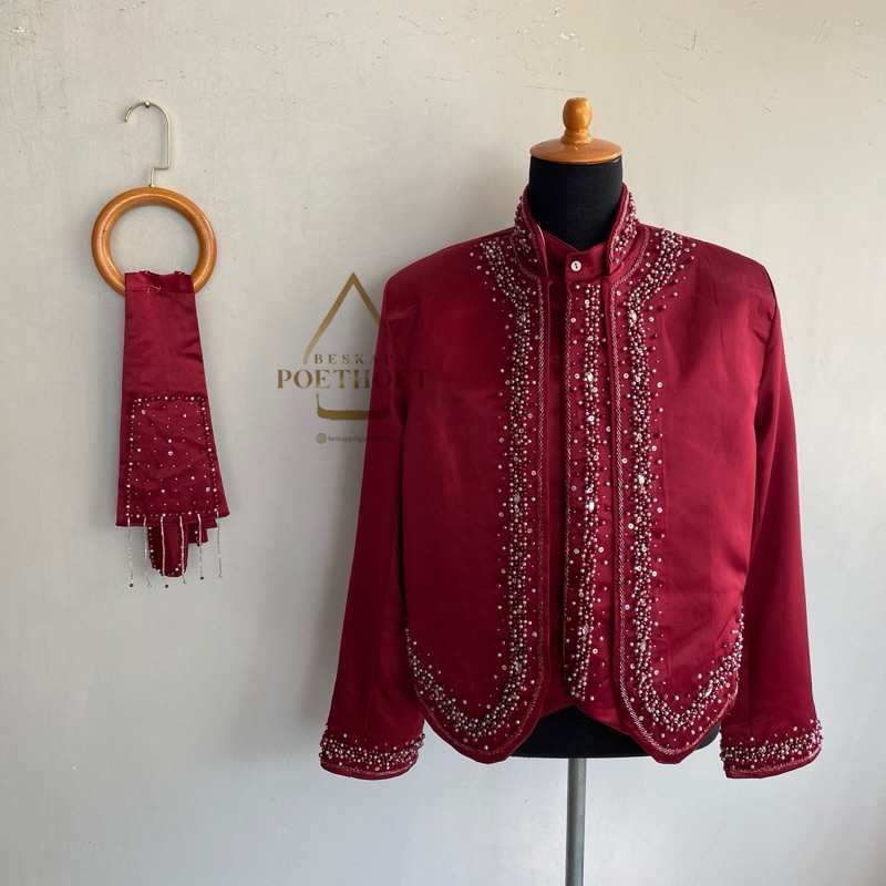 Jual jas pengantin beskap adat jawa Solo hewes merah Maroon payet ...