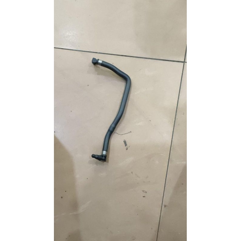 Jual selang tabung radiator mercy w204 w212 m271 CGI / Selang tangki ...