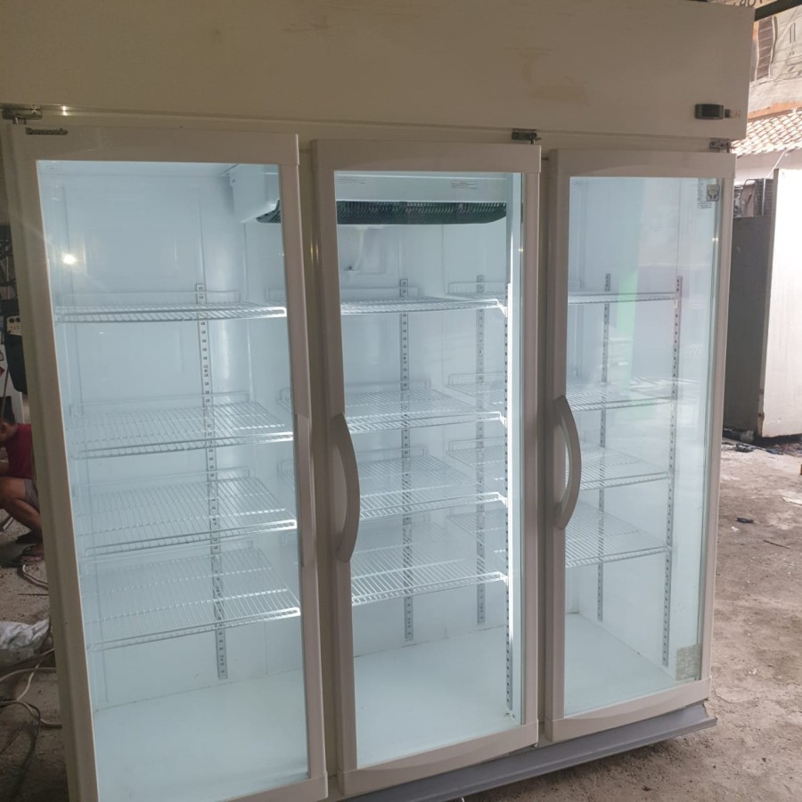 Jual SHOWCASE CHILLER 3 DOORS Merk PANASONIC BEKAS | Shopee Indonesia