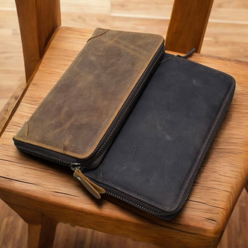 Jual Dompet resleting paspor jumbo crazy horse | Shopee Indonesia