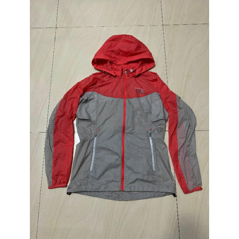 Jual Jaket Running MOUNTAIN HARDWEAR Likenew | Shopee Indonesia