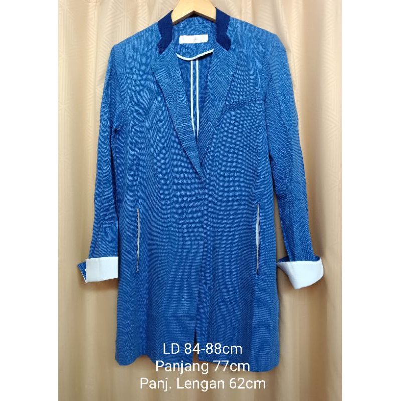 Jual Preloved Long Blazer Biru Stik Balik CC Collect (Like New ...