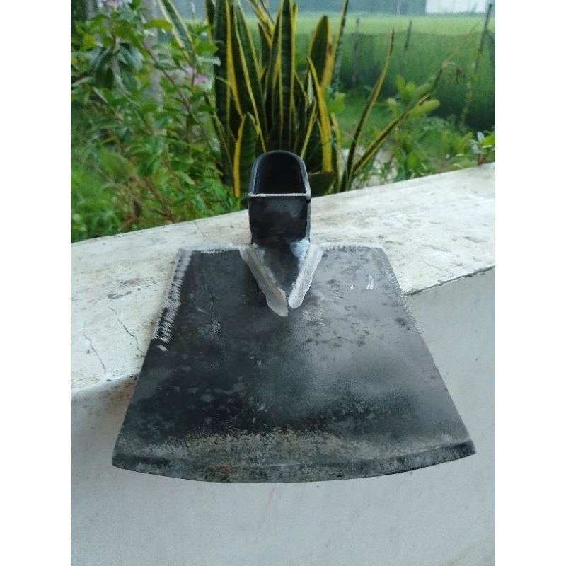Jual cangkul baja besar cangkul sawah tebal 3 mm | Shopee Indonesia