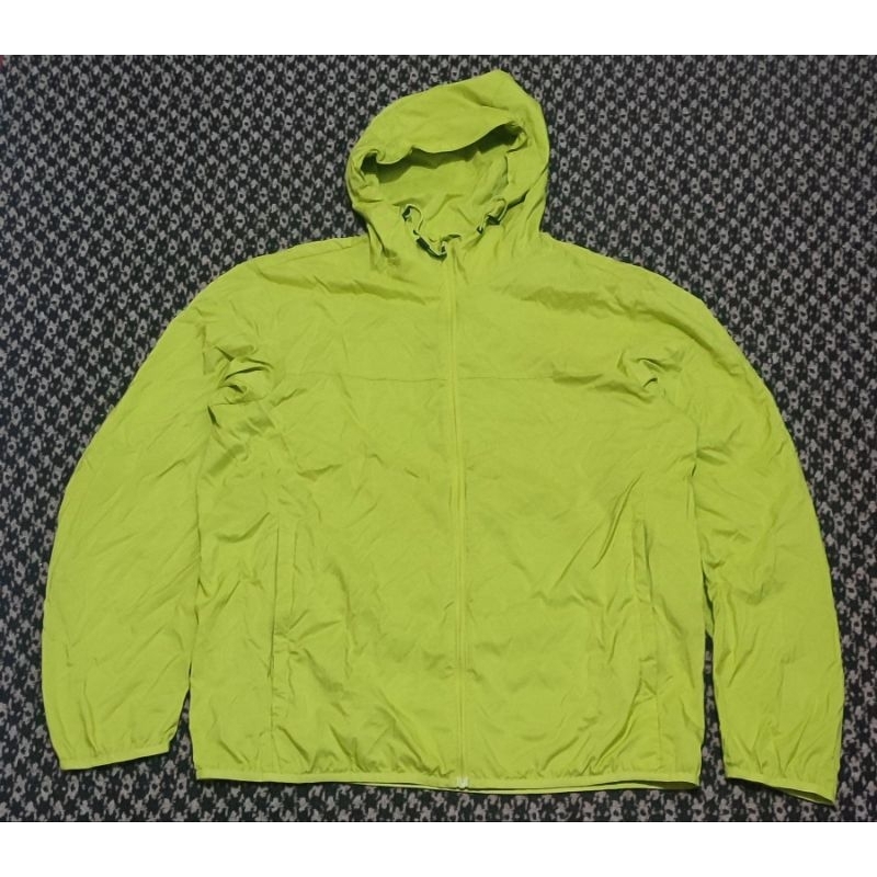 Jual Jaket Sport Running UNIQLO Lemon (L/M) | Shopee Indonesia
