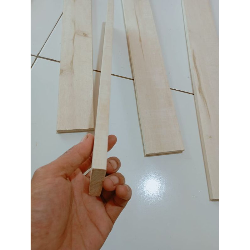 Jual List kayu 1x5 bahan kayu solid sudah serut halus isi 5 batang ...