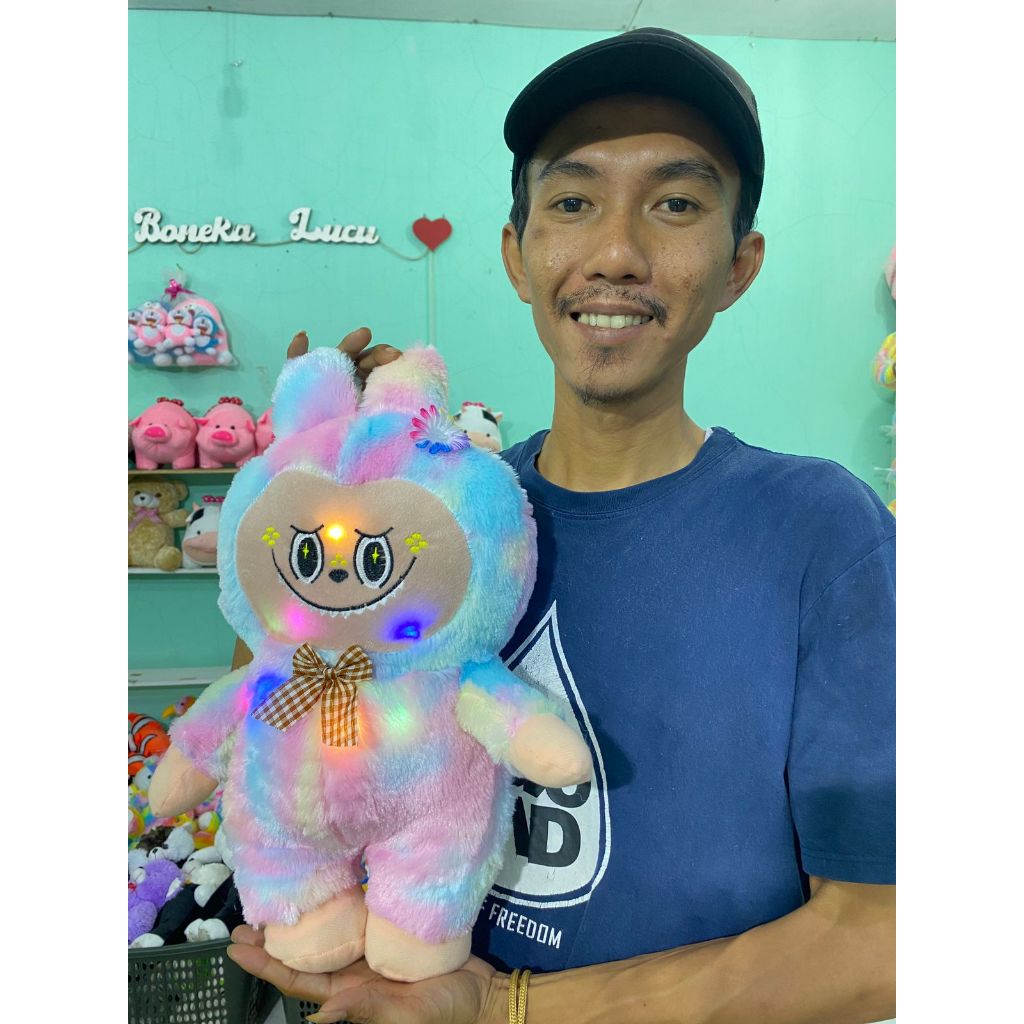 Jual BONEKA LABUBU RAINBOW LED UKURAN 50 CM | Shopee Indonesia