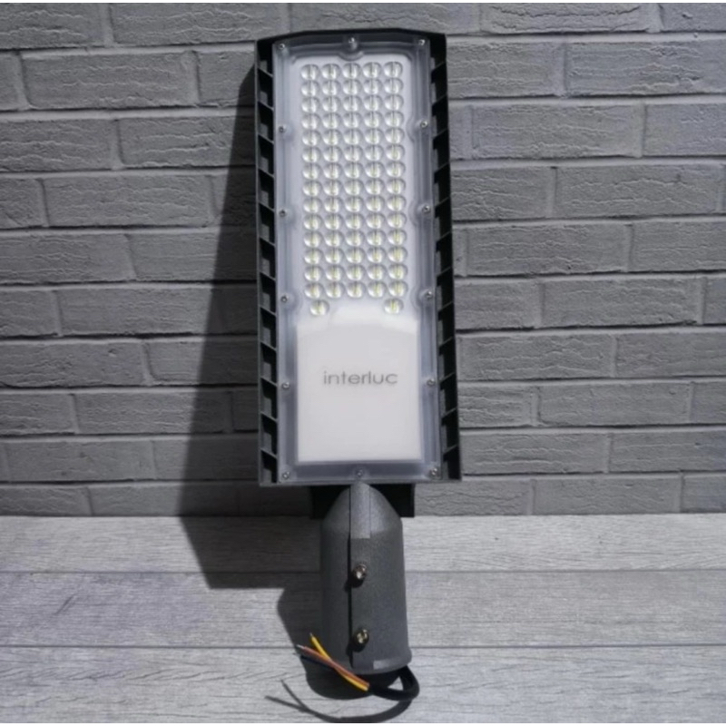 Jual INTERLUC Lampu Led PJU Street Light SN50W 50 Watt Cahaya Putih SNI ...