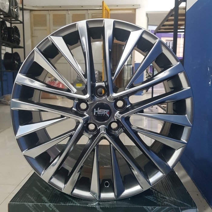 Jual Velg mobil ring 18 pcd 5x114 warna hyper black cocok di Alphard Innova zenix Xpander dll ...