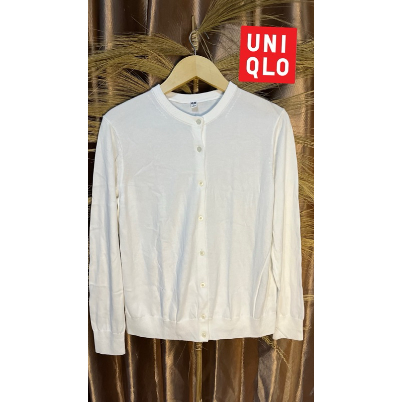 Jual Cardigan Uniqlo putih | Shopee Indonesia