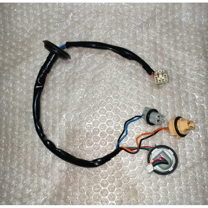 Jual KABEL SOCKET STOPLAMP TOYOTA FORTUNER VRZ 81555-0K350 81555-0K380 ...
