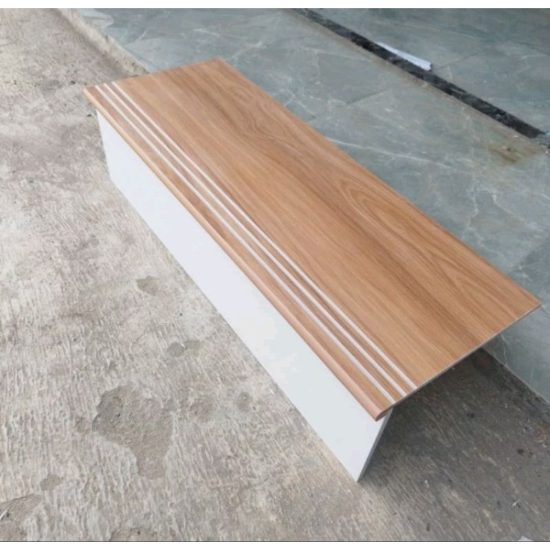 Jual granit keramik Tangga motif kayu stepnosing bevel Double Bevel ...