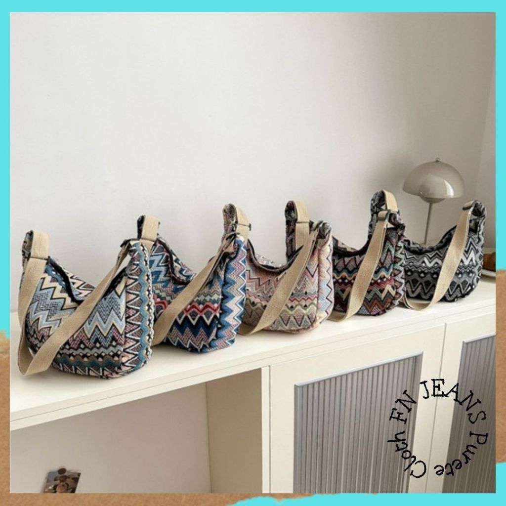 Jual Tas Motif Etnik Bahan Canvas Sling Bag Wanita Desain Unik TDW 92 ...
