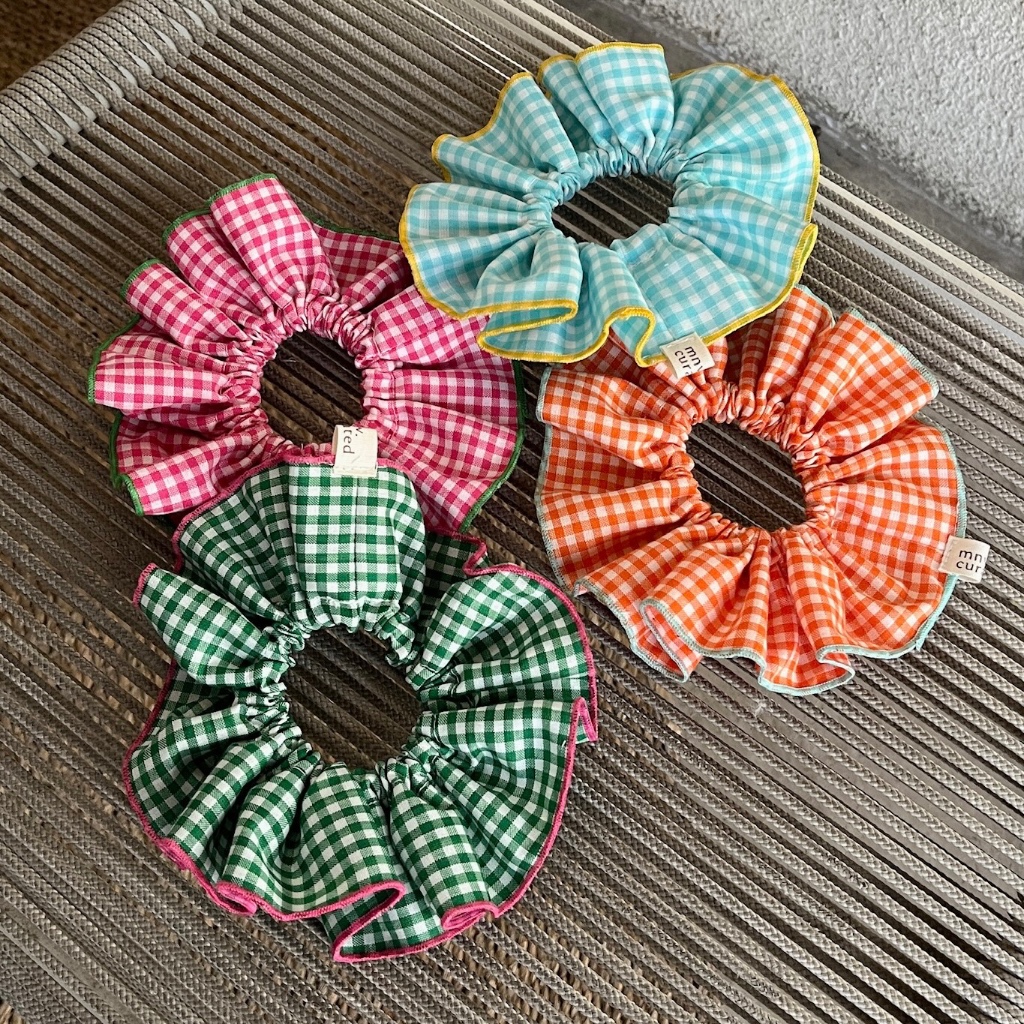 Jual Plaid Scrunchie by mnw.curated (ikat rambut) | Shopee Indonesia