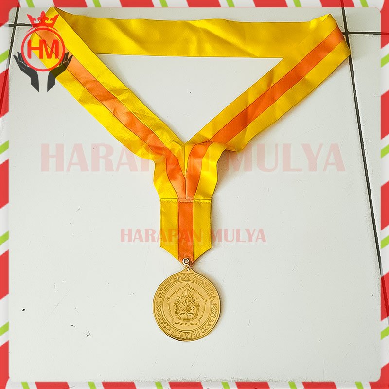 Jual Medali Wisuda Logo Universitas Surabaya Medali Alumni Universitas Surabaya - Harapan Mulya ...
